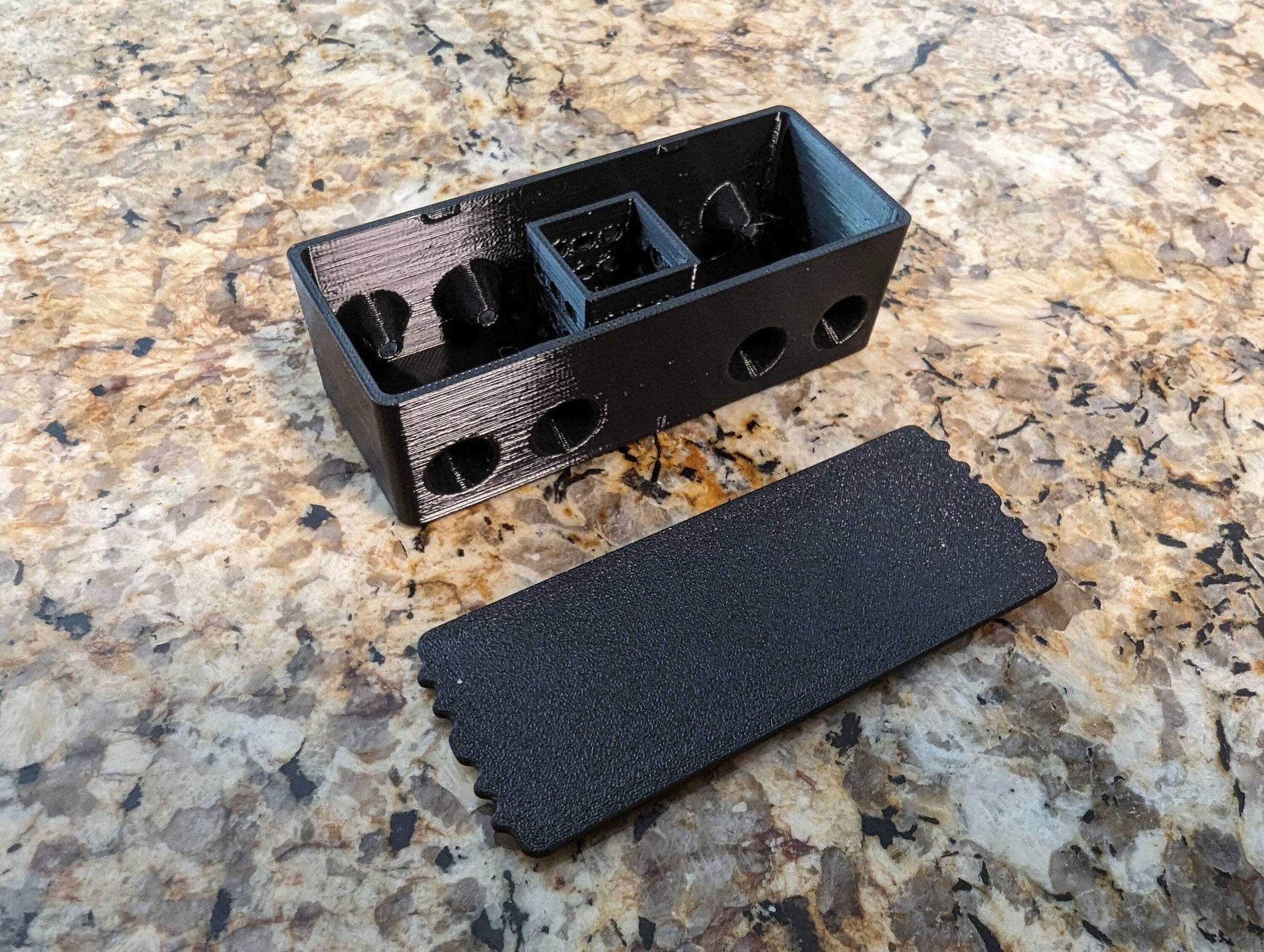 Bristle Worm Trap Box pest Fireworm Bristleworm 3D Printed with PETG | Smart Reef Integrations